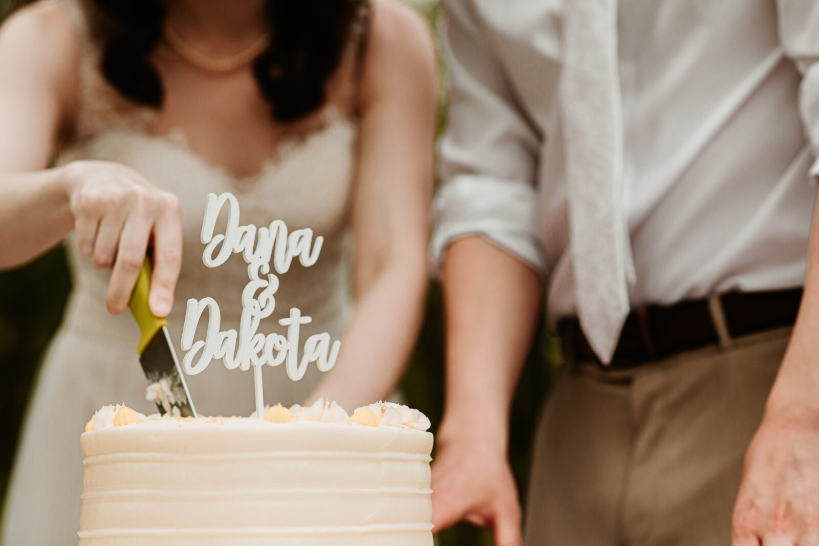 Essential Backyard Wedding Checklist - newcopperphotography.ca